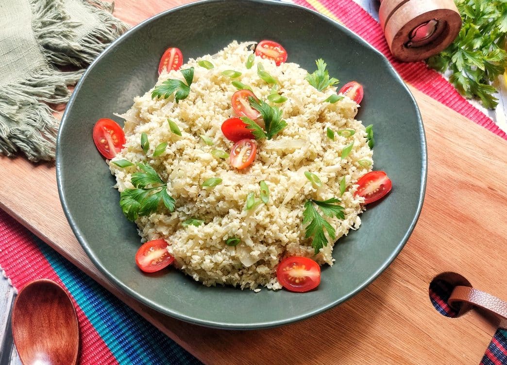 Arroz de couve-flor: acompanhamento leve para o almoço ou jantar