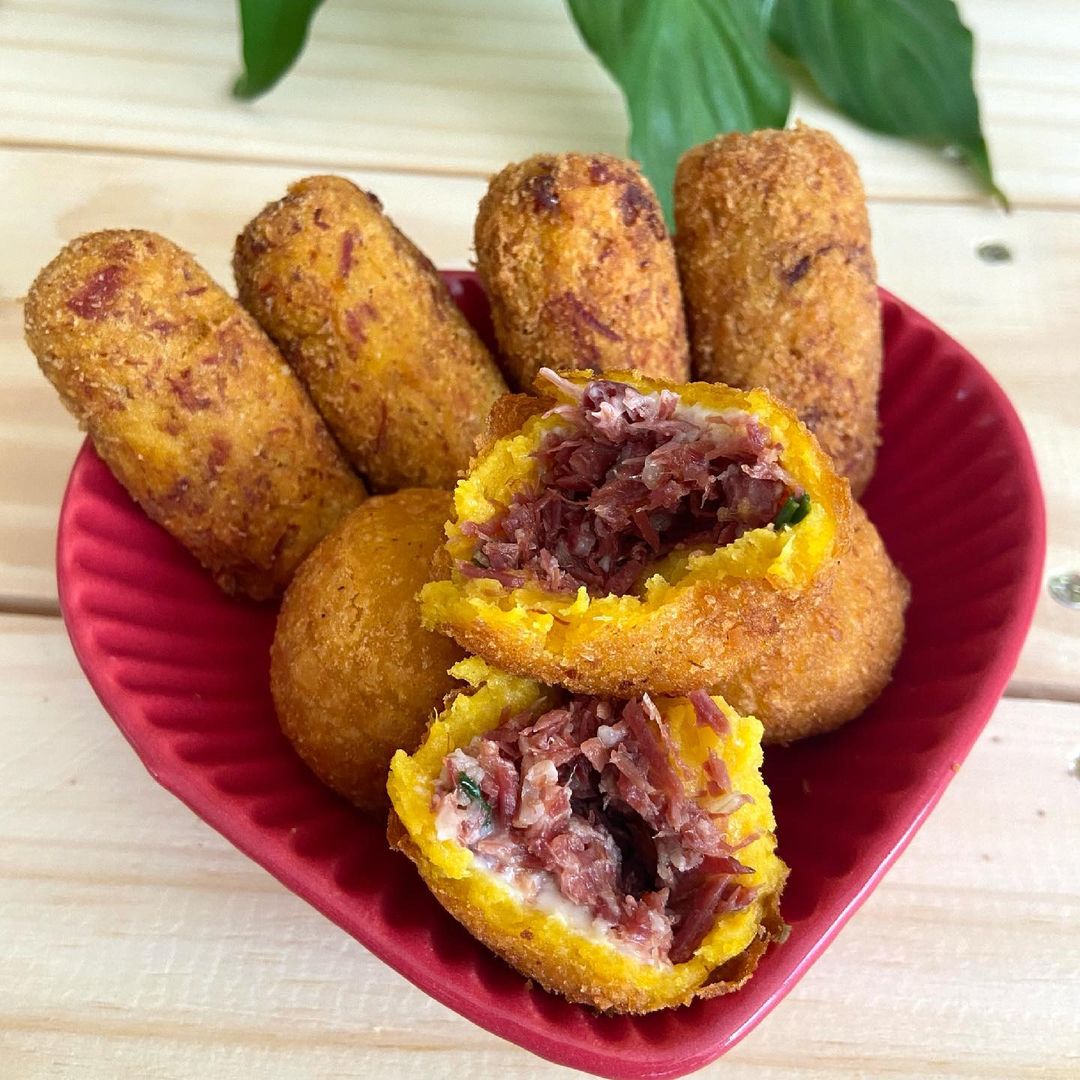 Bolinho de abóbora com carne-seca - Receiteria