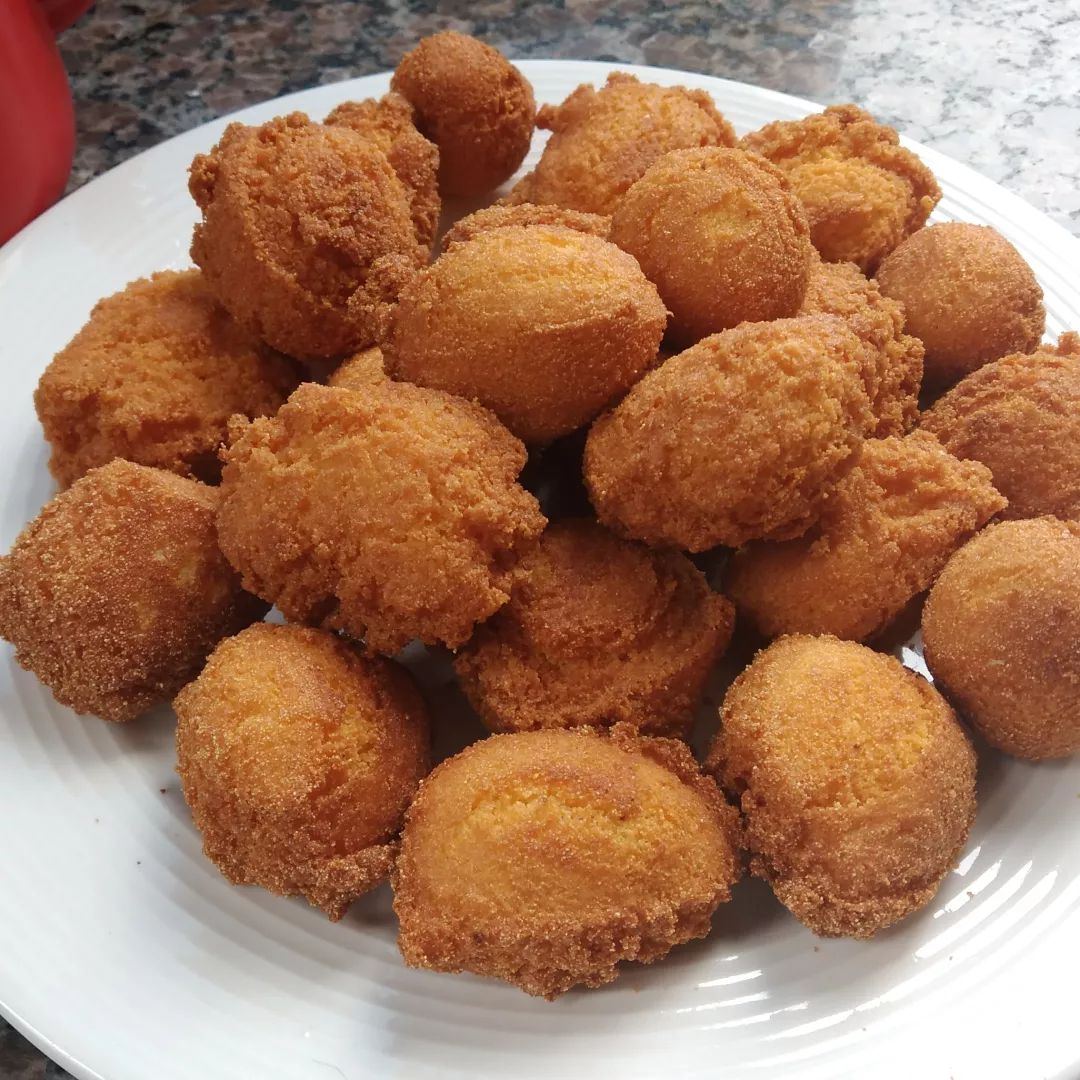 Bolinho de fubá frito