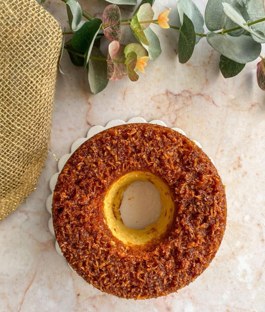 Bolo caramelizado de coco - Receiteria