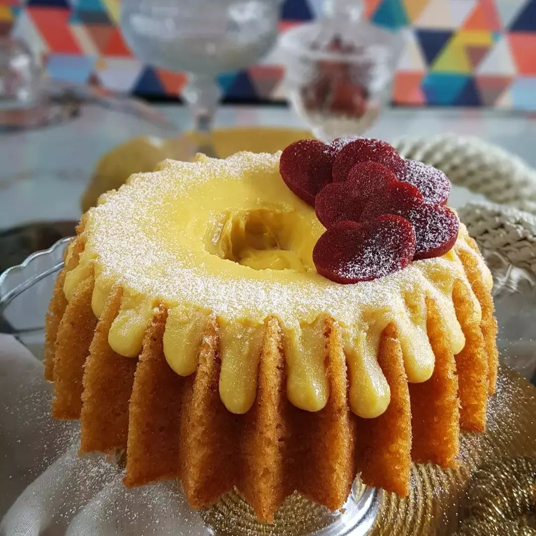 Bolo com brigadeiro de milho-verde - Receiteria