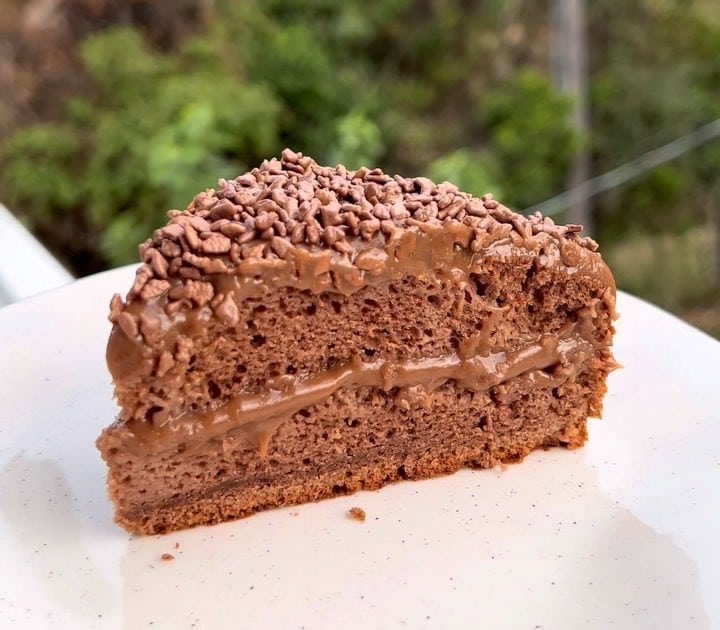 Bolo de chocolate recheado