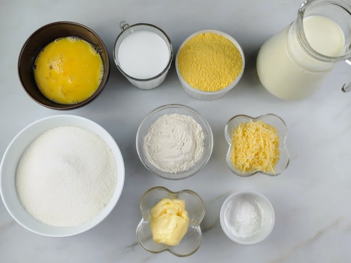 Bolo de fubá cremoso simples e rápido - Receiteria
