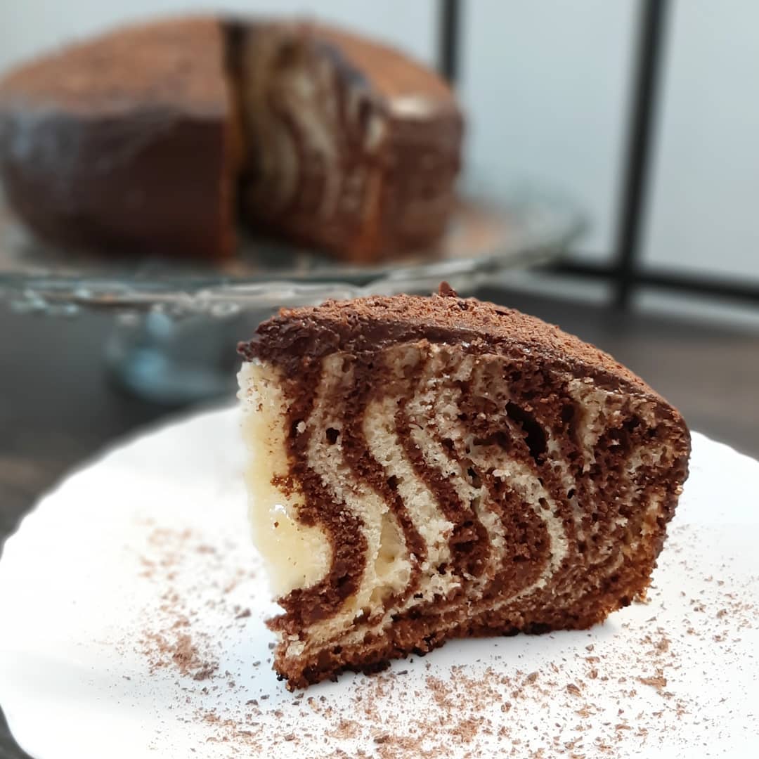 Bolo zebra na panela de pressão elétrica - Receiteria