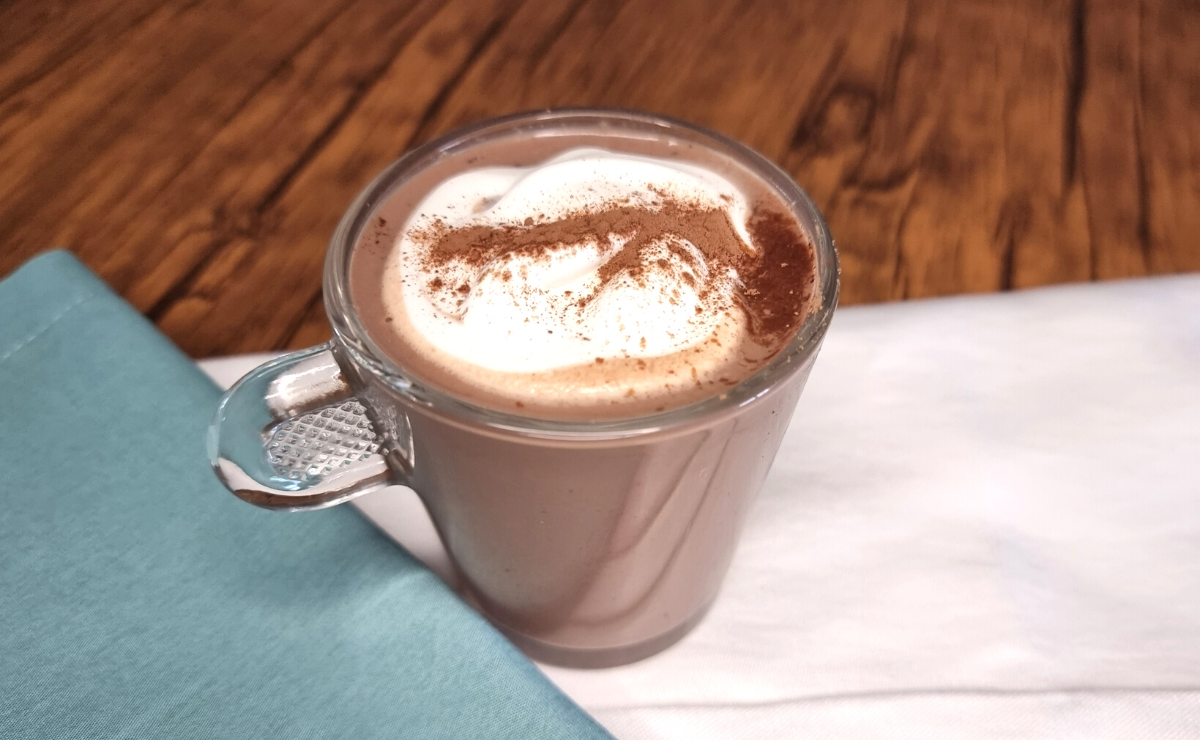 Chocolate quente com chantilly - Receiteria