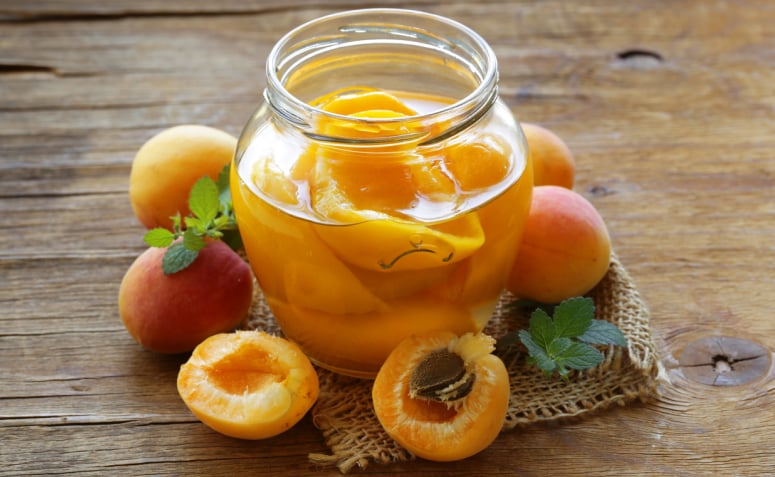Como fazer pêssego em calda: receitas fáceis e muito gostosas