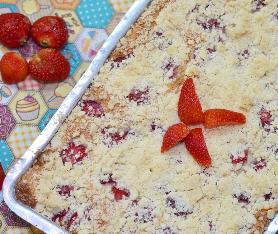 Cuca de morango simples - Receiteria