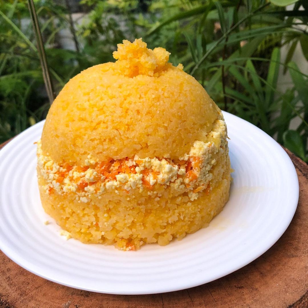 Cuscuz de milho com recheio de ricota - Receiteria