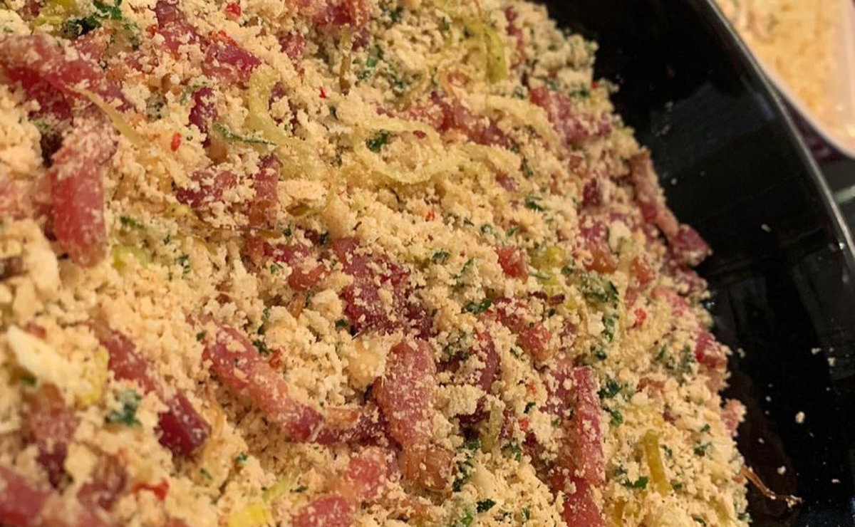 Farofa de bacon e alho-poró - Receiteria