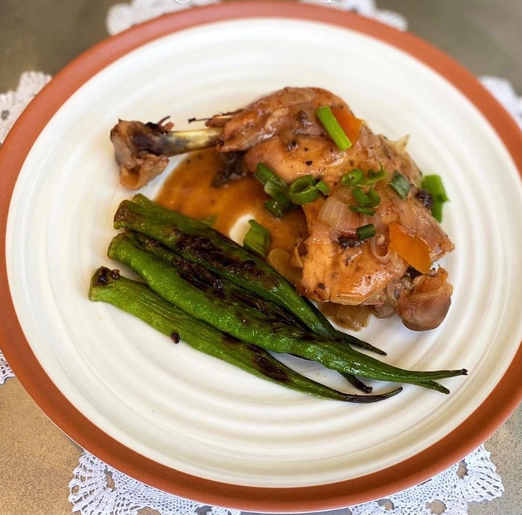 Frango com quiabo