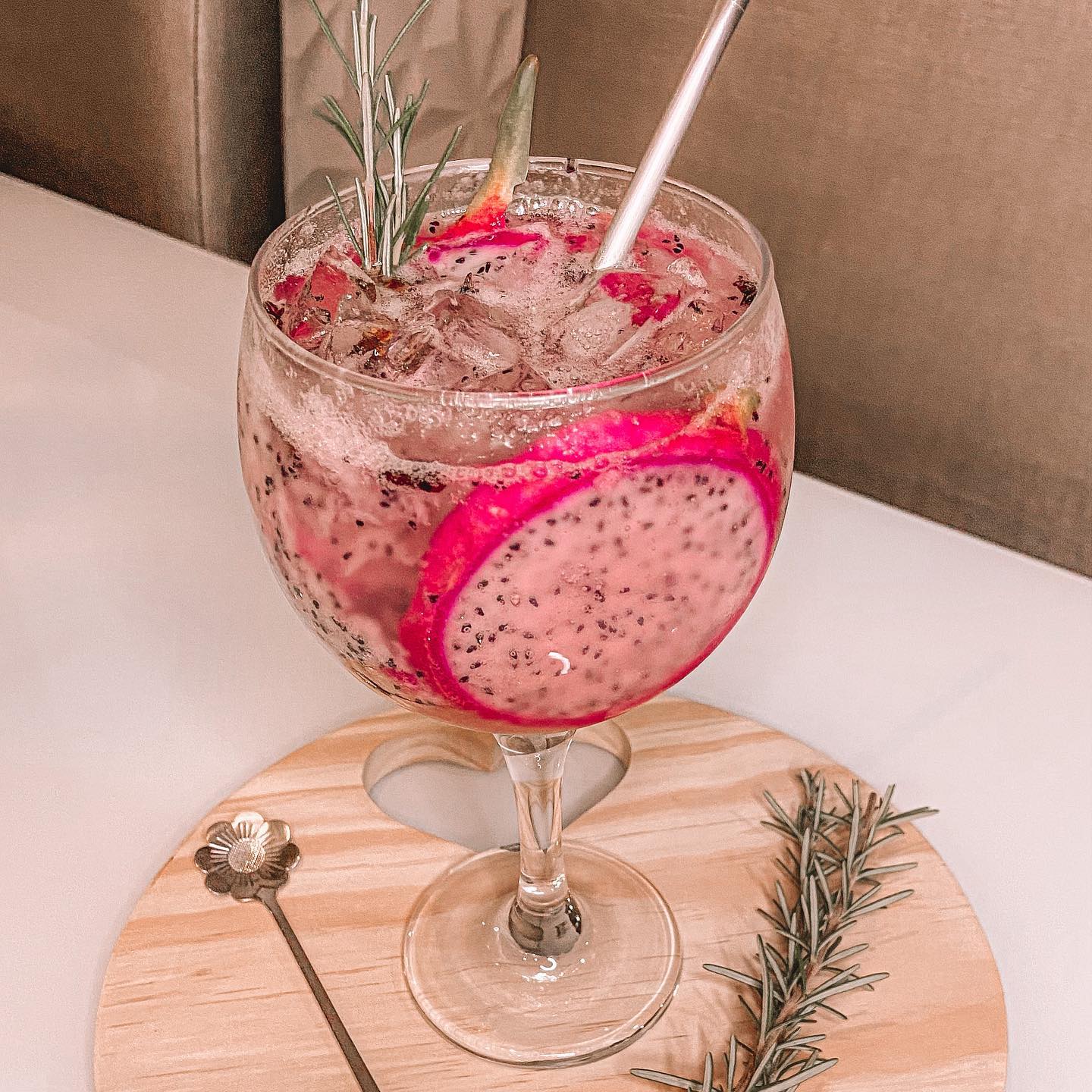 Gin com pitaya - Receiteria