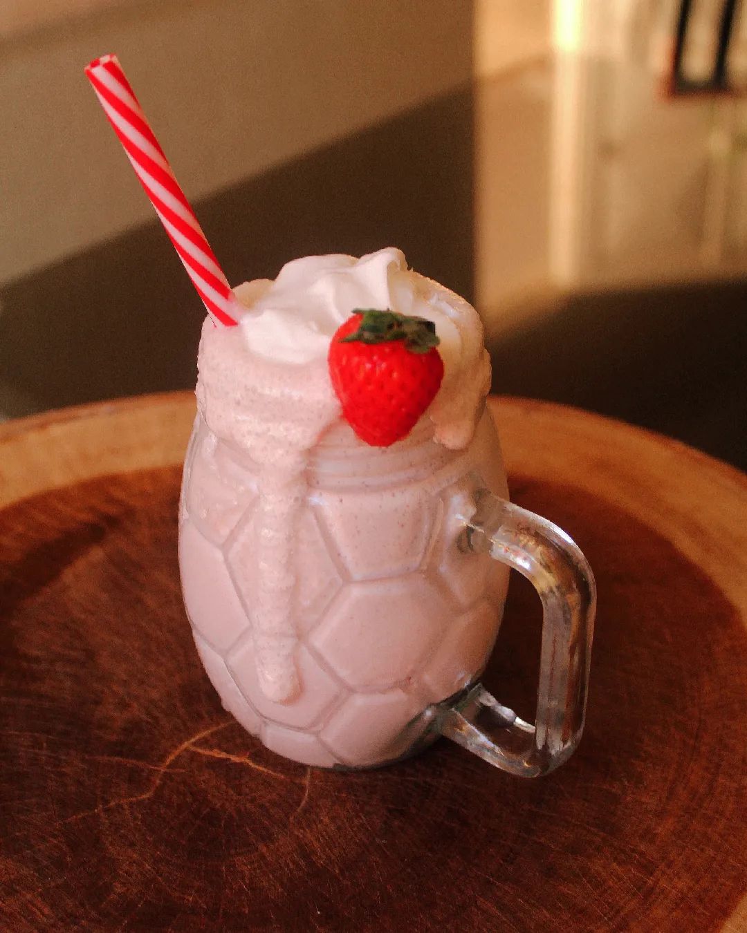 Milkshake de morango vegano - Receiteria