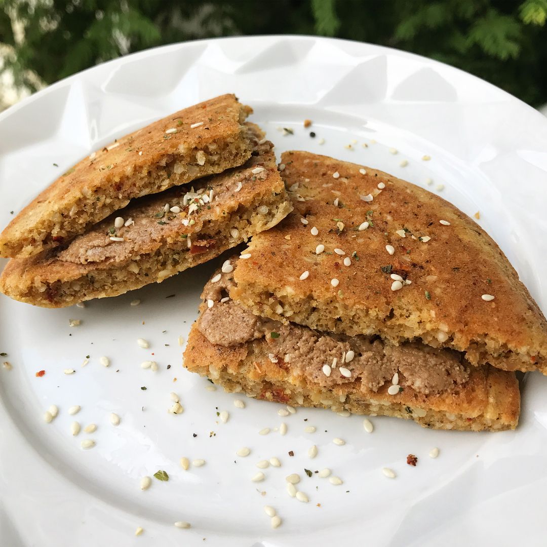 Panqueca salgada com tahine - Receiteria