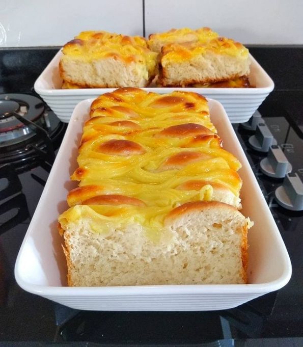 Pão doce com creme