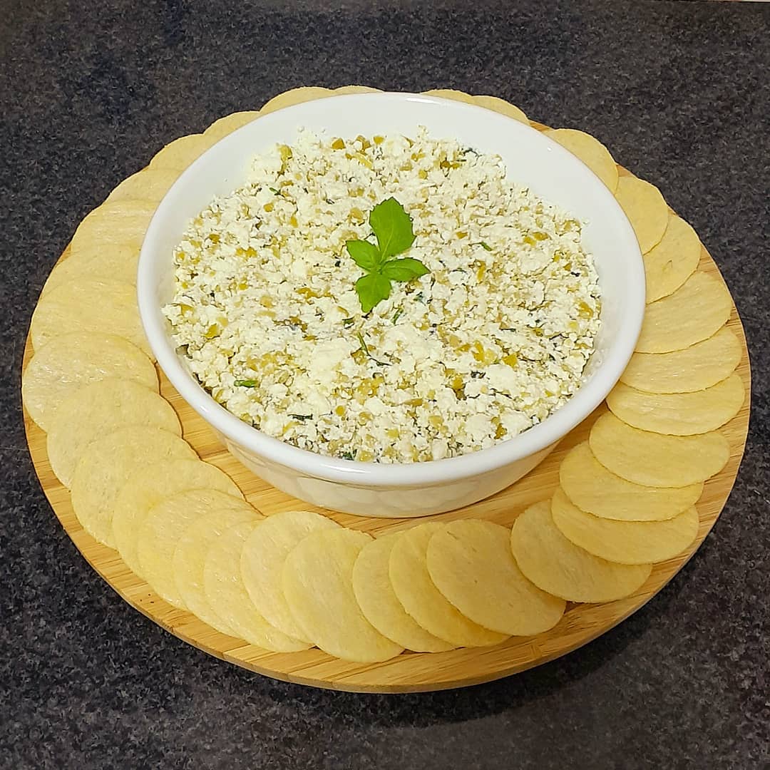 Patê de ricota com azeitona