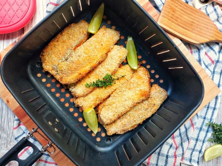 Peixe empanado na airfryer Peixe empanado na airfryer