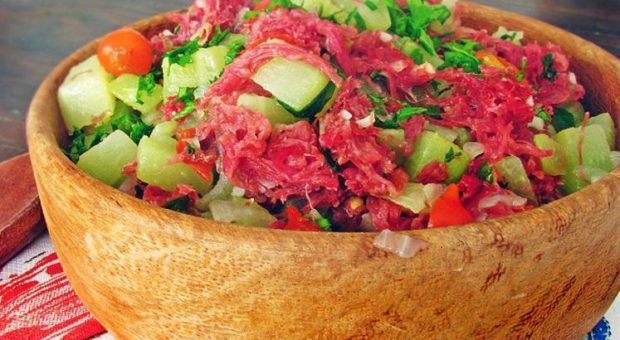 29 receitas de bolinho de arroz tradicionais ou diferentes