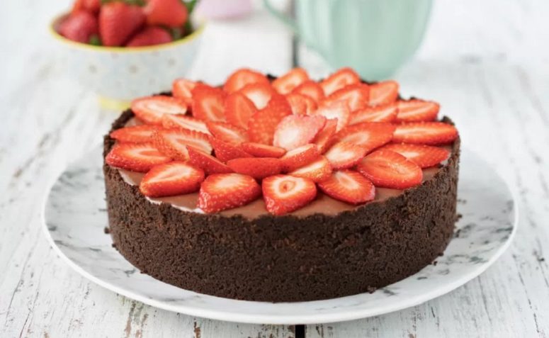 75 receitas com morango para aproveitar o sabor da fruta