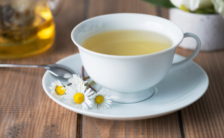 7 receitas de chás calmantes que vão te tranquilizar com sabor