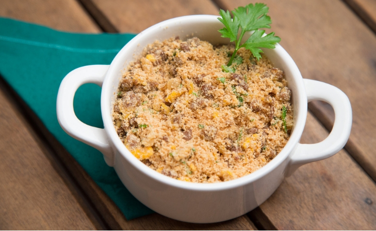 21 receitas de farofa simples que vão dar mais sabor ao seu prato