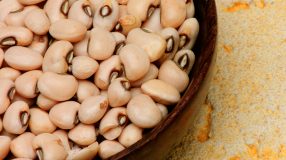 10 receitas com fava que vão deixar as suas refeições mais gostosas