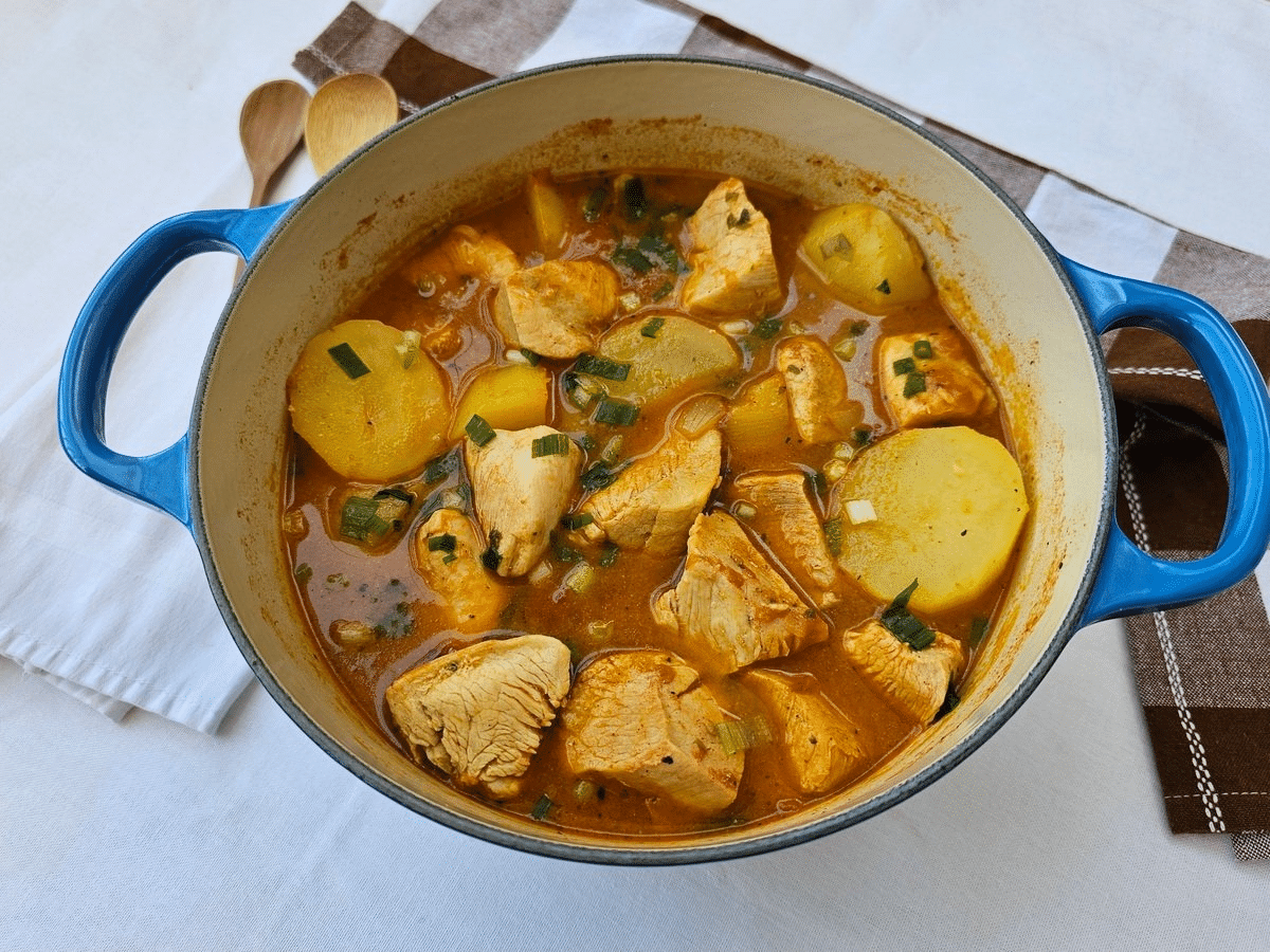 28 receitas de frango com batata que provam a delícia dessa combinação