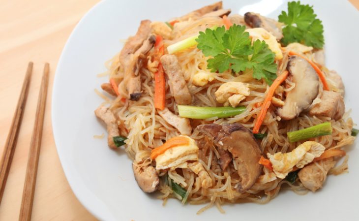 7 receitas de japchae para uma comida coreana muito saborosa