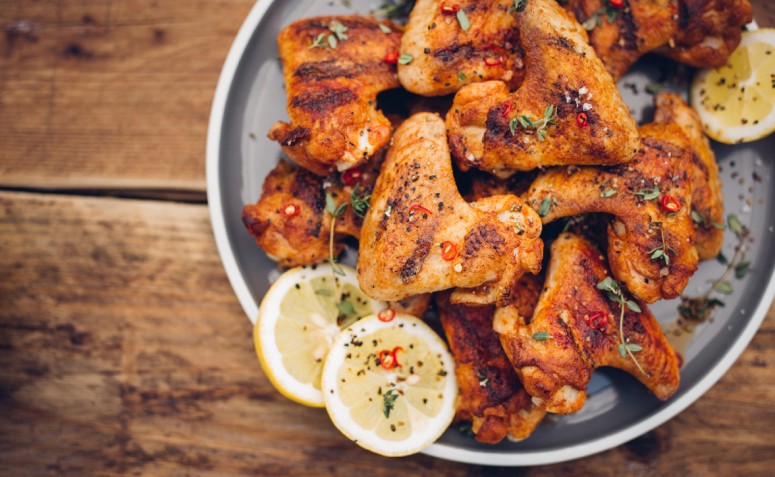 12 receitas de lemon pepper para incrementar todos os seus pratos