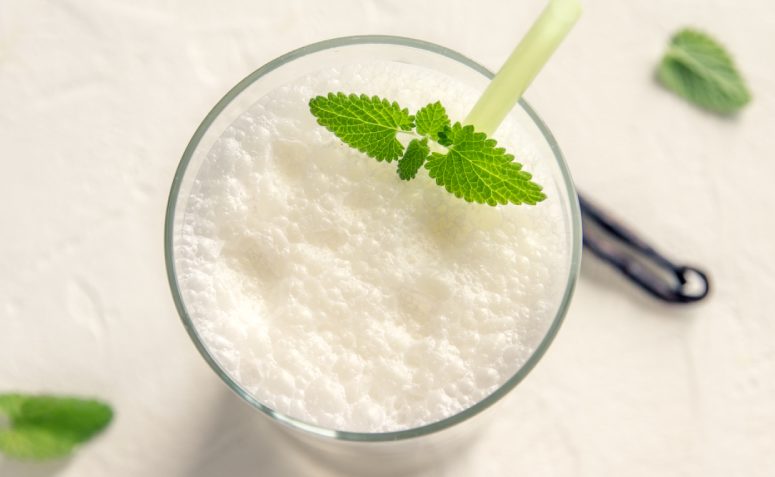 9 receitas de suco de graviola cheias de sabor e nutrientes