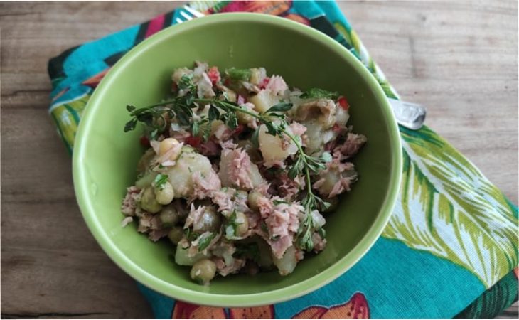 Salada de batata com atum