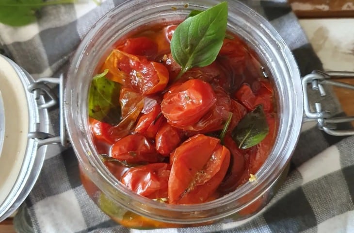50 receitas com tomate-cereja para quem adora uma refeição leve